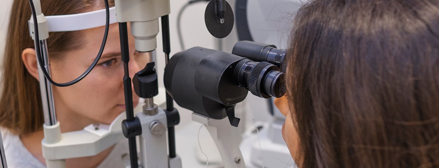 Consulta de optometría - Ophtalmic Center